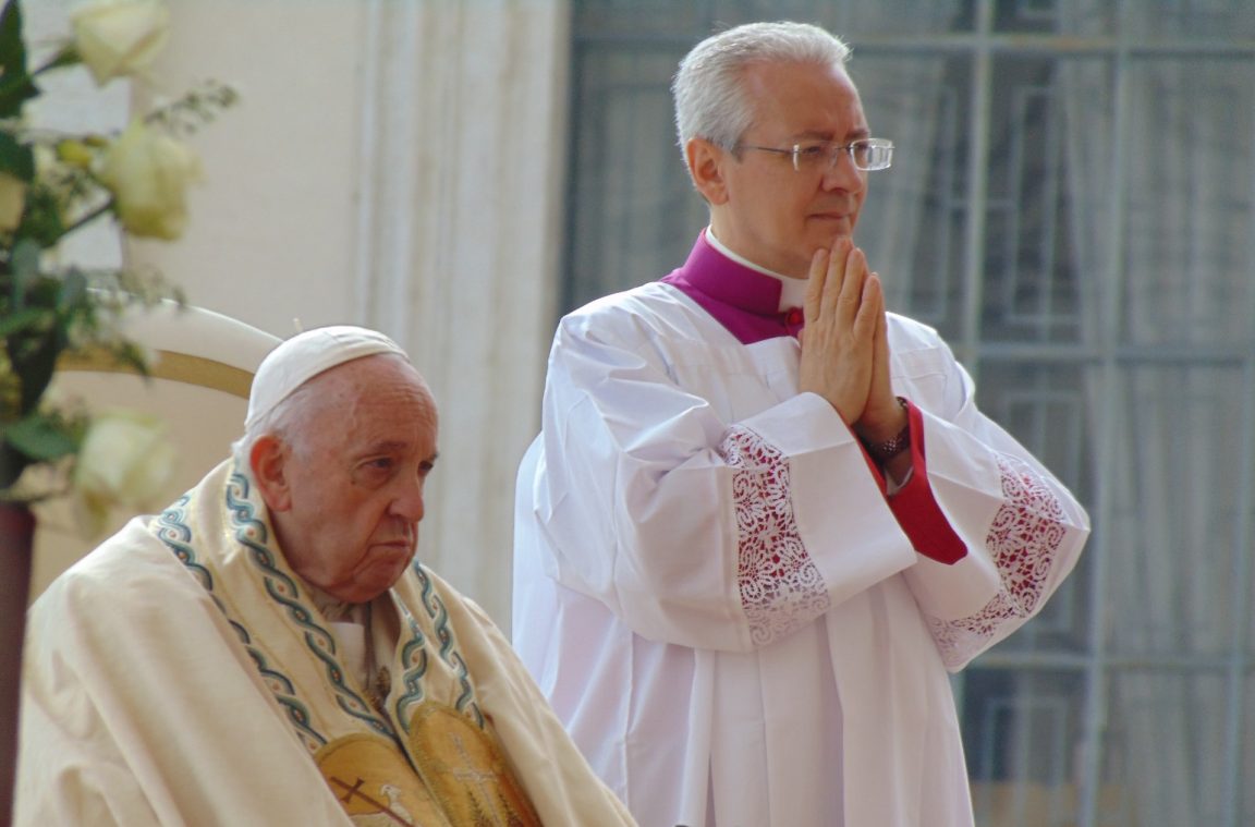 Domenica 15 ottobre monsignor Ravelli presiederà la Santa Messa in ...